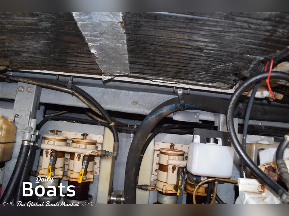 1995 Sea Ray Boats 440 Express Bridge for sale. View price, photos and ...