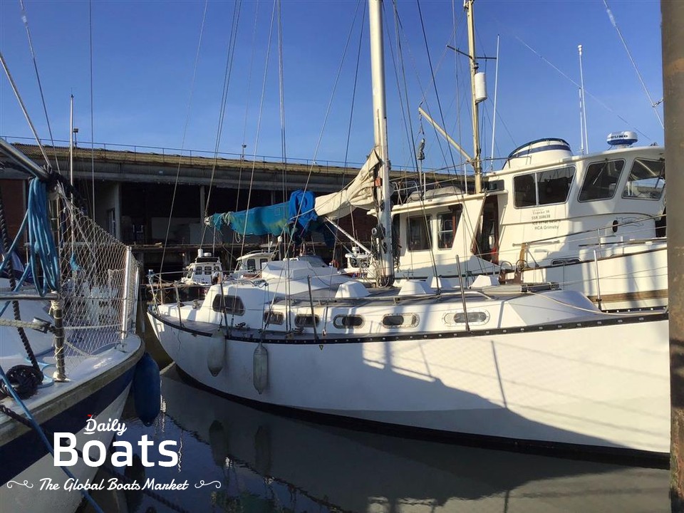 1984 Bruce Roberts Yachts 36 на продажу. Посмотреть цену, фотографии и ...