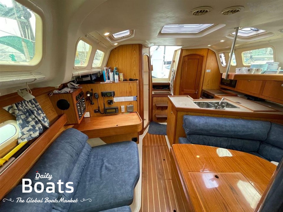 2000 Hunter Legend 340 for sale. View price, photos and Buy 2000 Hunter ...