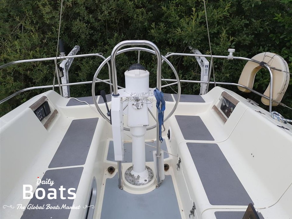 1990 Westerly Riviera 35 for sale. View price, photos and Buy 1990 ...