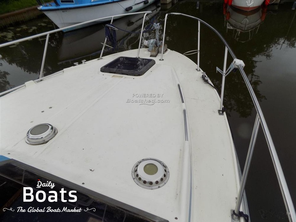 1985 Birchwood Boats 31 Commodore for sale. View price, photos and Buy ...
