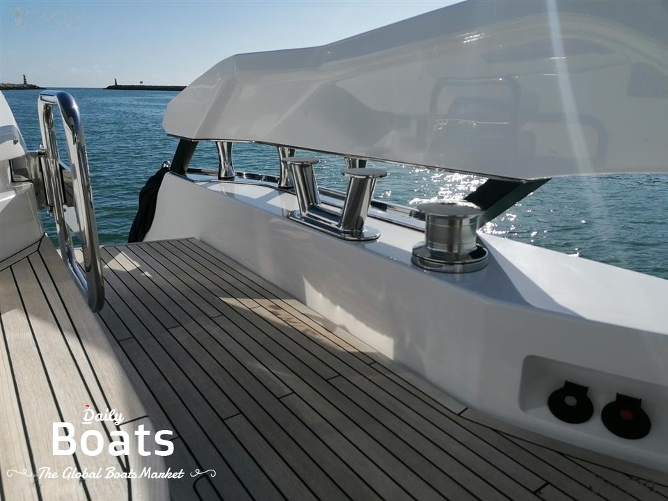 2021 Azimut Yachts S8 for sale. View price, photos and Buy 2021 Azimut Yachts S8 #205846