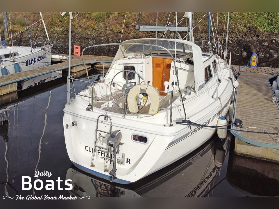 1990 Moody Eclipse 33 for sale. View price, photos and Buy 1990 Moody ...