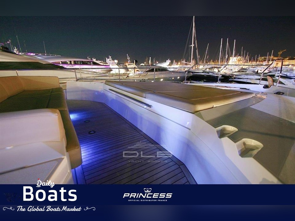 2008 Princess V85 for sale. View price, photos and Buy 2008 Princess ...