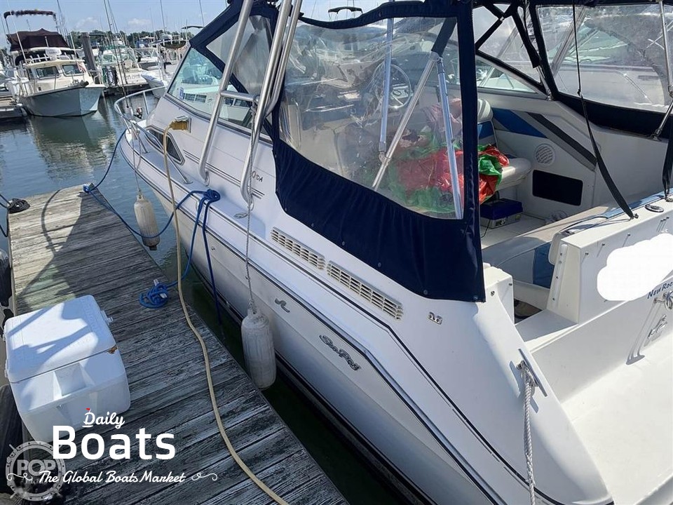 1990 Sea Ray Boats 220 Da for sale. View price, photos and Buy 1990 Sea ...