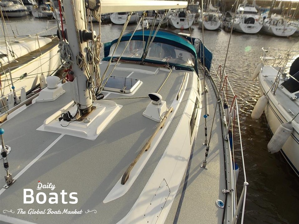 1982 Moody 36 for sale. View price, photos and Buy 1982 Moody 36 #207477