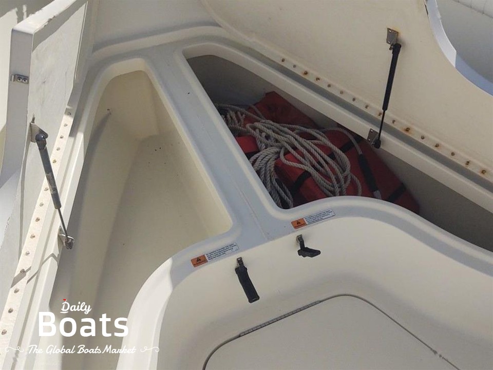 2000 Hydra-Sports 2390 Vector Cc for sale. View price, photos and Buy ...