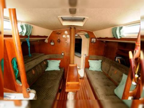 1979 Nicholson 31 for sale. View price, photos and Buy 1979 Nicholson ...