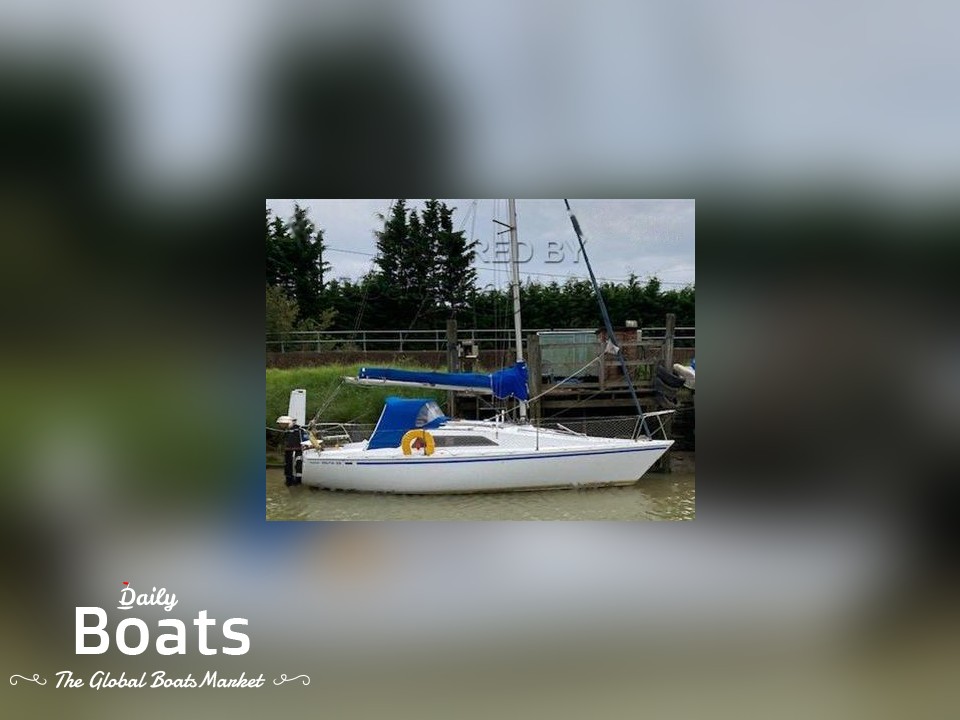 1980 Hunter Delta 25 for sale. View price, photos and Buy 1980 Hunter ...