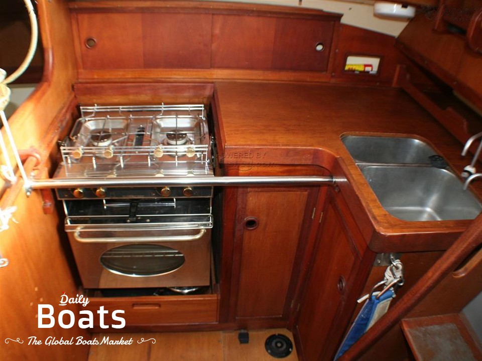 1999 Ebbtide 33 for sale. View price, photos and Buy 1999 Ebbtide 33 ...