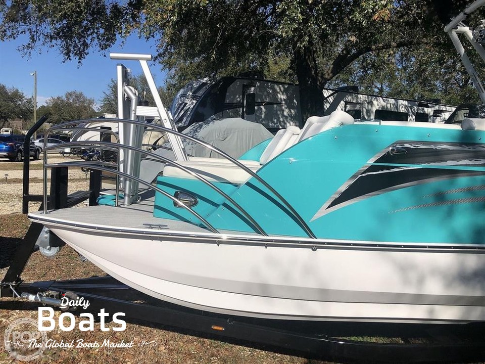 2020 Caravelle Boats 258 Razor Pf Xl for sale. View price, photos and ...