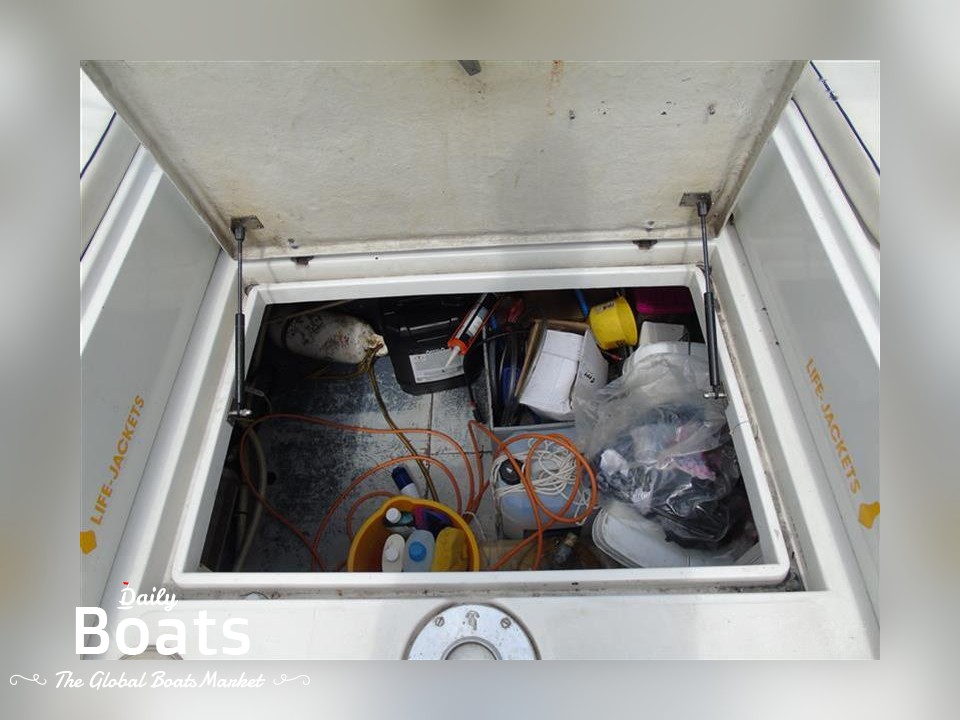 1992 Pershing 33 for sale. View price, photos and Buy 1992 Pershing 33 ...