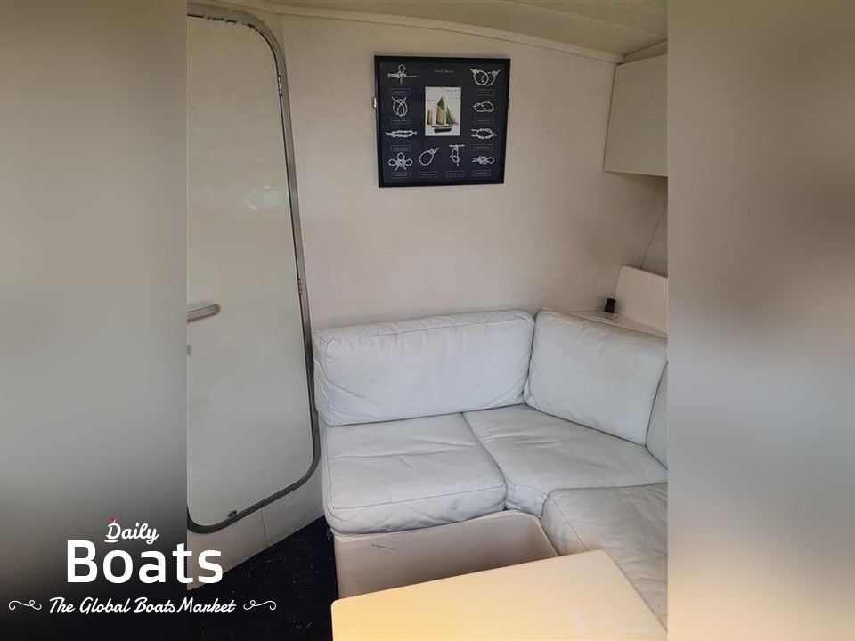 1992 Pershing 33 for sale. View price, photos and Buy 1992 Pershing 33 ...