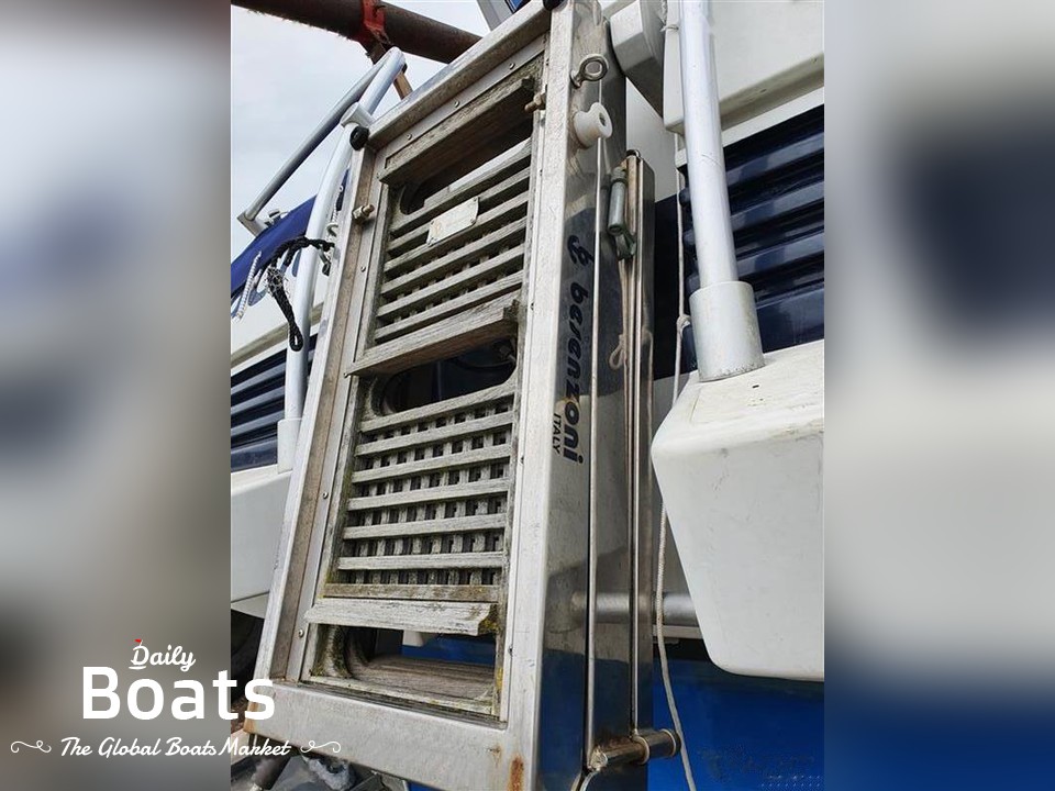 1992 Pershing 33 for sale. View price, photos and Buy 1992 Pershing 33 ...