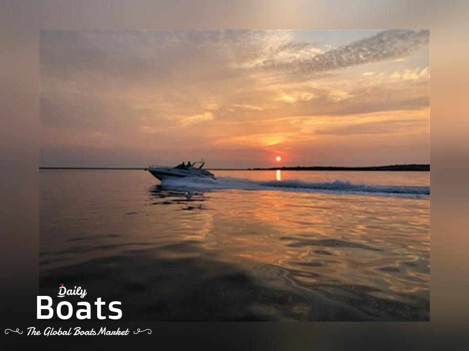 1992 Pershing 33 for sale. View price, photos and Buy 1992 Pershing 33 ...