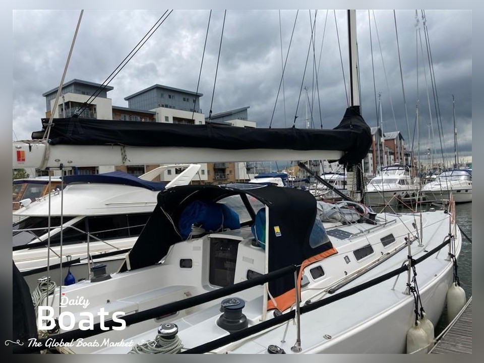 2011 J Boats J133 for sale. View price, photos and Buy 2011 J Boats ...