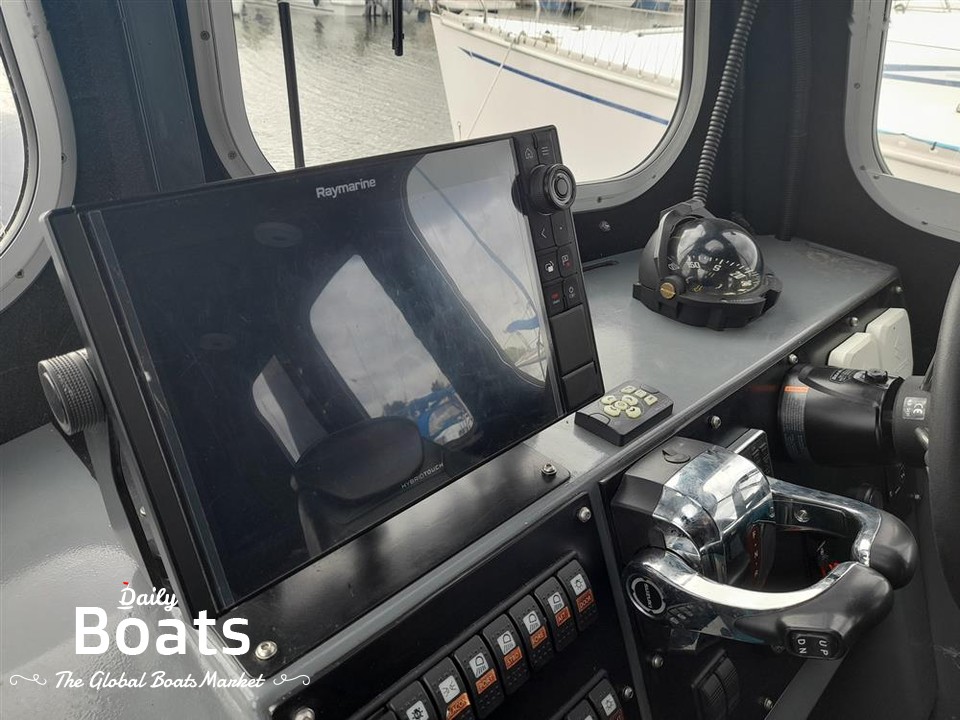 2004 Halmatic Arctic 28 Cabin for sale. View price, photos and Buy 2004 ...