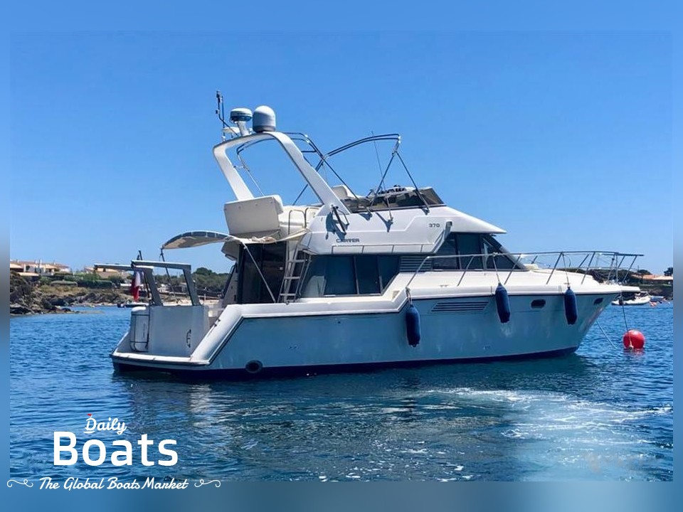 1995 Carver Yachts 370 Voyager for sale. View price, photos and Buy ...