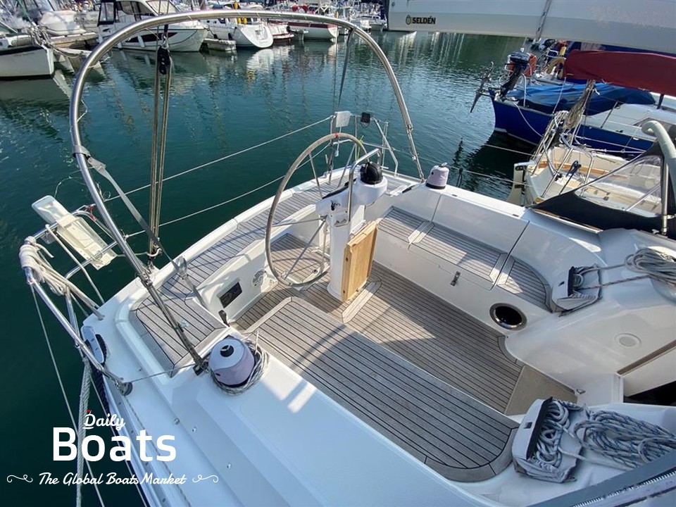 2011 Hanse Yachts 355 for sale. View price, photos and Buy 2011 Hanse ...