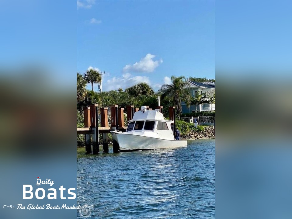 1999 Crusader 34 for sale. View price, photos and Buy 1999 Crusader 34 ...