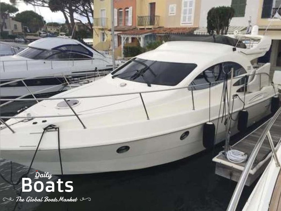 Azimut Yachts 39 Evolution for sale. View price, photos and Buy Azimut ...