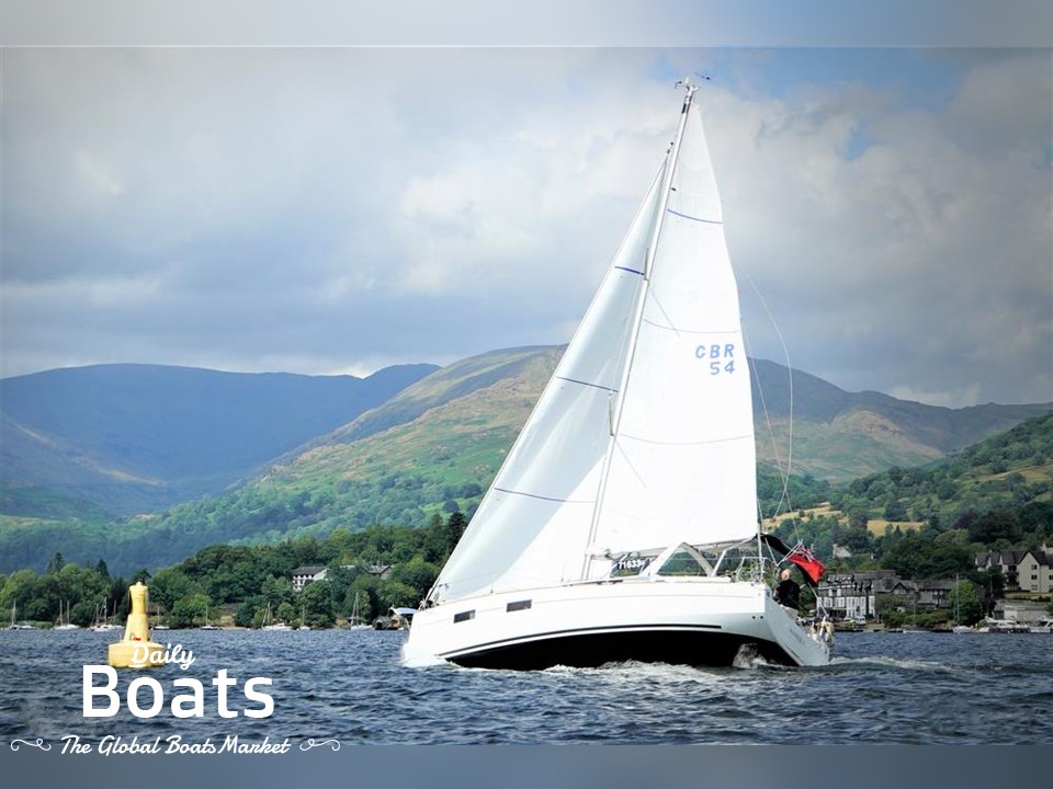 2015 Bénéteau Boats Oceanis 35 for sale. View price, photos and Buy ...