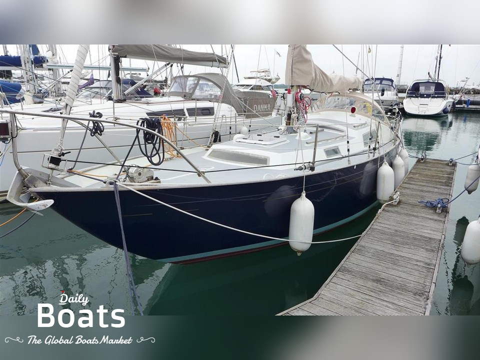 1979 Camper & Nicholsons 32 Mk10 for sale. View price, photos and Buy 1979 Camper & Nicholsons ...