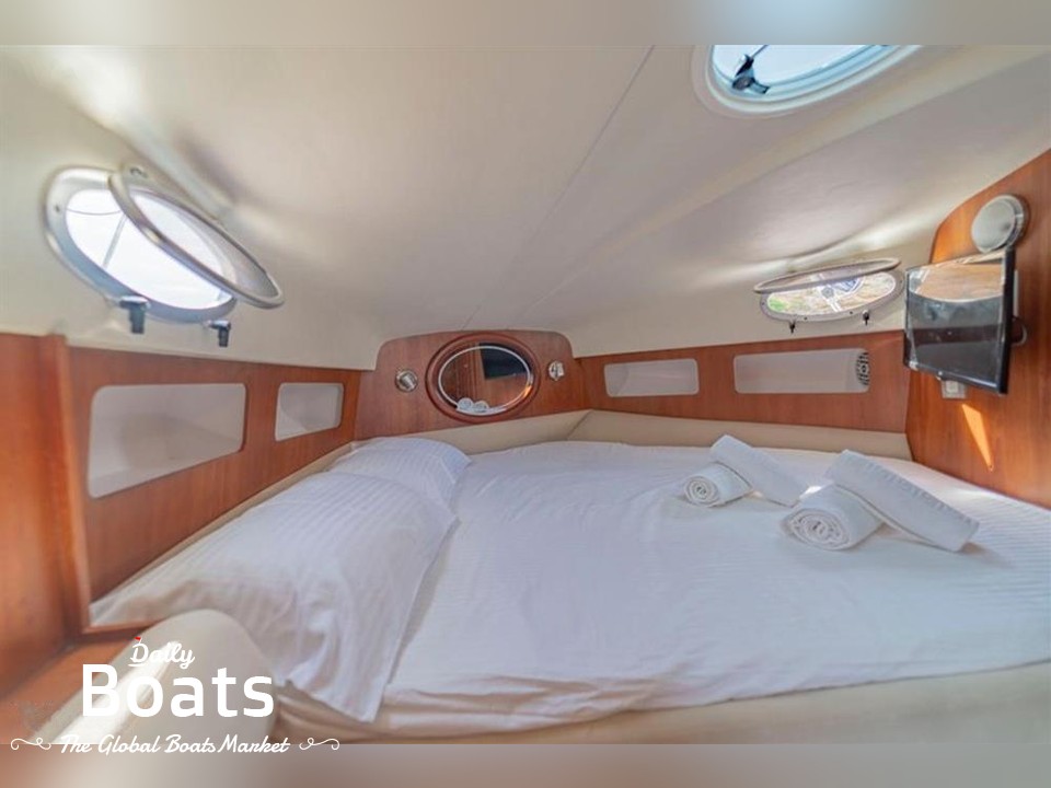 2008 Gulf Craft Ambassador 32 for sale. View price, photos and Buy 2008 ...