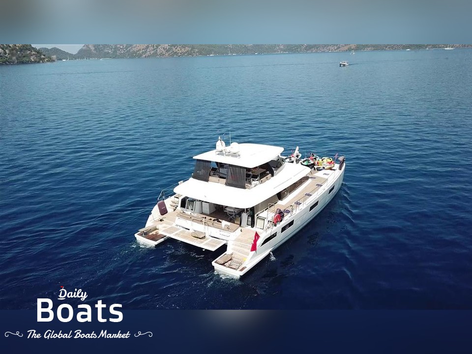 Multihull boats for rent in Asia - Daily Boats