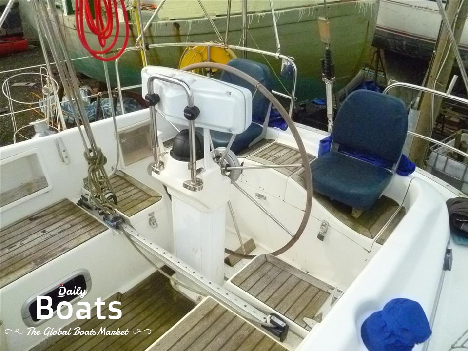 1991 Sadler Yachts Starlight 39 for sale. View price, photos and Buy ...