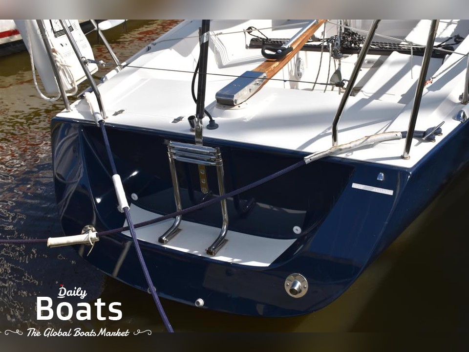 2006 J Boats J100 for sale. View price, photos and Buy 2006 J Boats ...