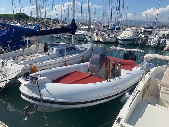 Outboard motor boats - Boat types - Daily Boats