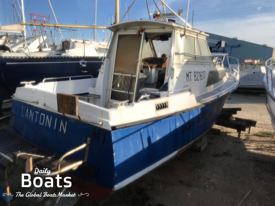 1981 Bénéteau Boats Antares 750 for sale. View price, photos and Buy ...