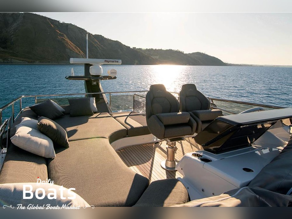 2022 Azimut Yachts S6 for sale. View price, photos and Buy 2022 Azimut Yachts S6 #214635