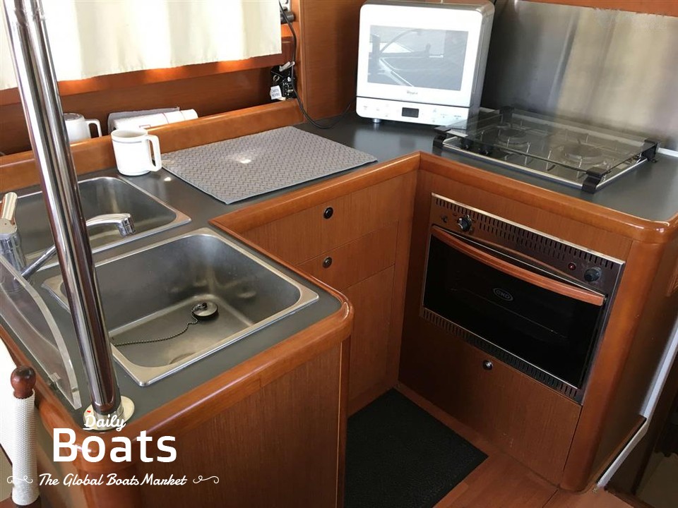 2012 Bénéteau Boats Swift Trawler 34 for sale. View price, photos and ...