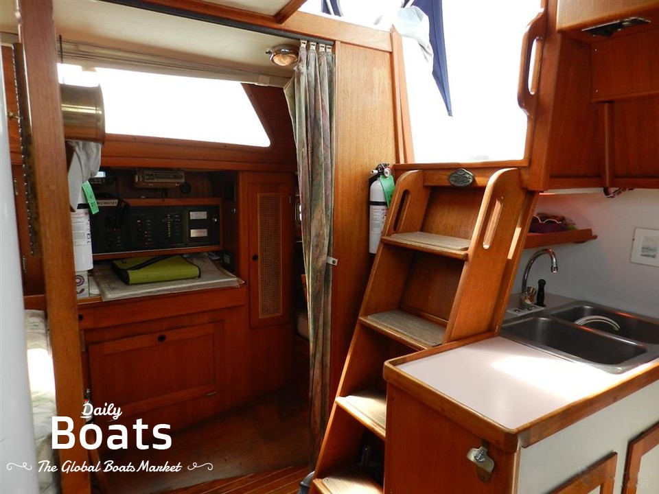 1984 Freedom 39 for sale. View price, photos and Buy 1984 Freedom 39 ...