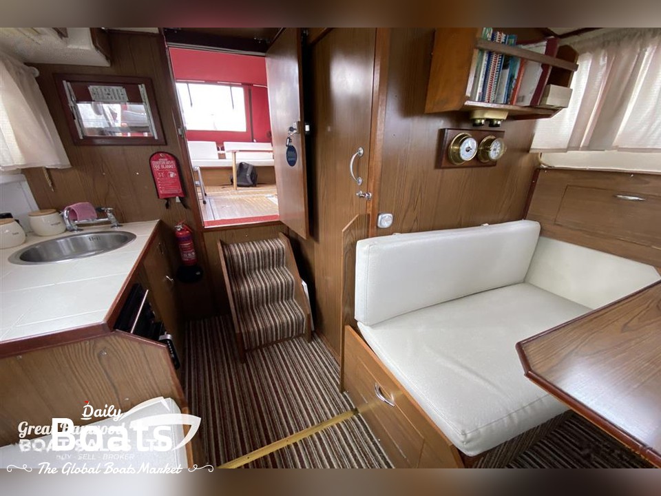 1975 Princess 32 for sale. View price, photos and Buy 1975 Princess 32 ...