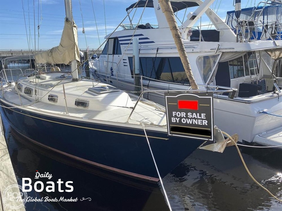 1984 Pearson 33 for sale. View price, photos and Buy 1984 Pearson 33 ...