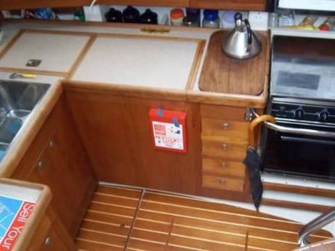 1997 Hunter Legend 376 for sale. View price, photos and Buy 1997 Hunter ...