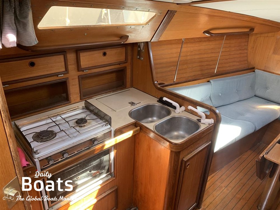 1989 Jeanneau Sun Rise 35 for sale. View price, photos and Buy 1989 ...