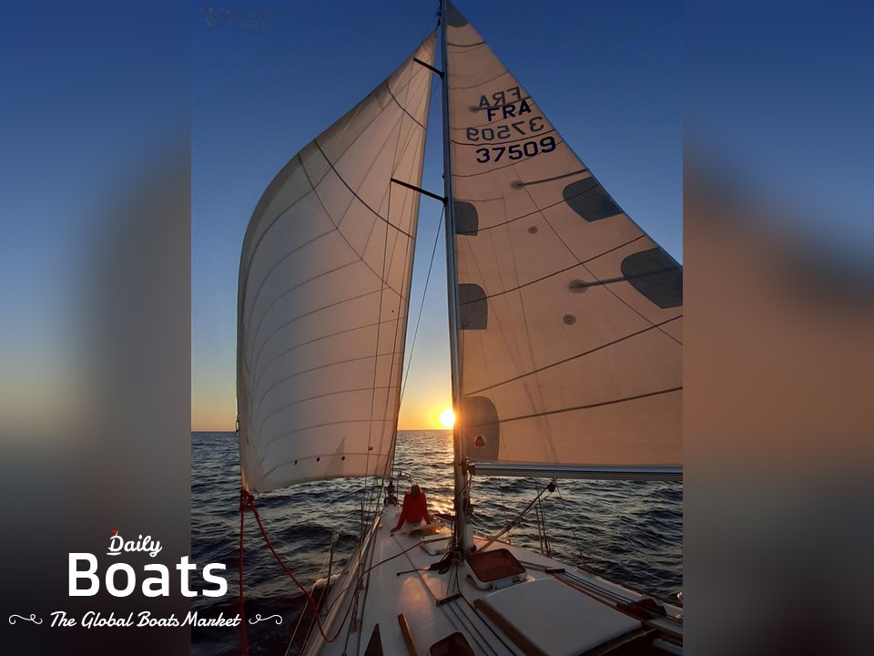 1989 Jeanneau Sun Rise 35 for sale. View price, photos and Buy 1989 ...