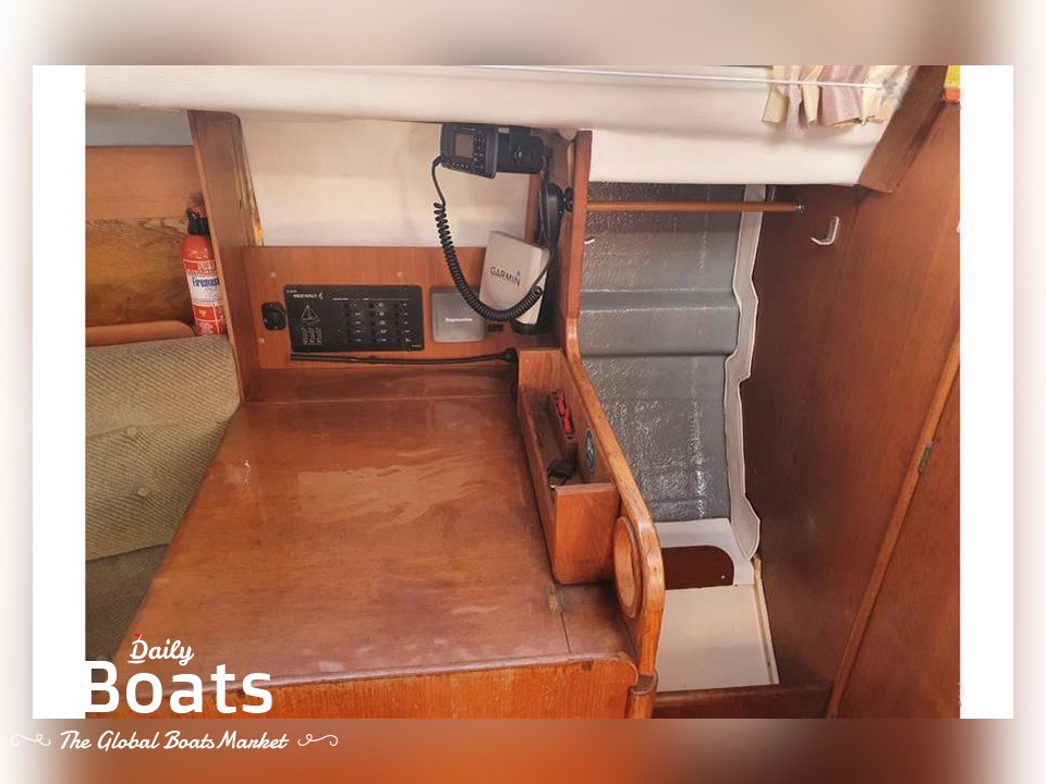 1989 Westerly Merlin 28 for sale. View price, photos and Buy 1989 ...