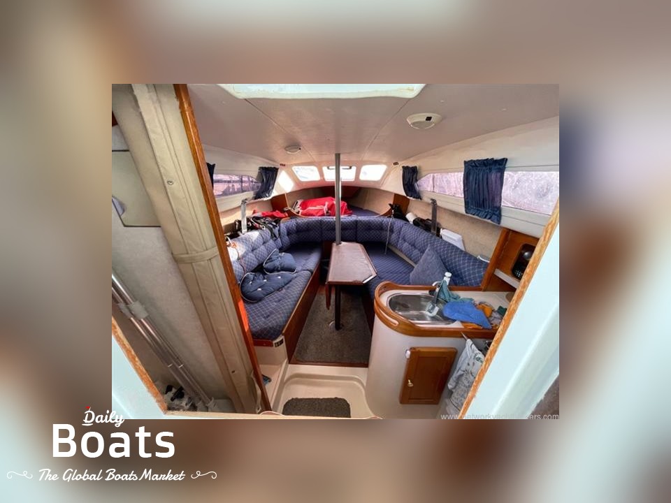 2000 Hunter Ranger 245 for sale. View price, photos and Buy 2000 Hunter ...