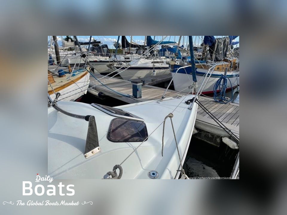 2000 Hunter Ranger 245 for sale. View price, photos and Buy 2000 Hunter ...