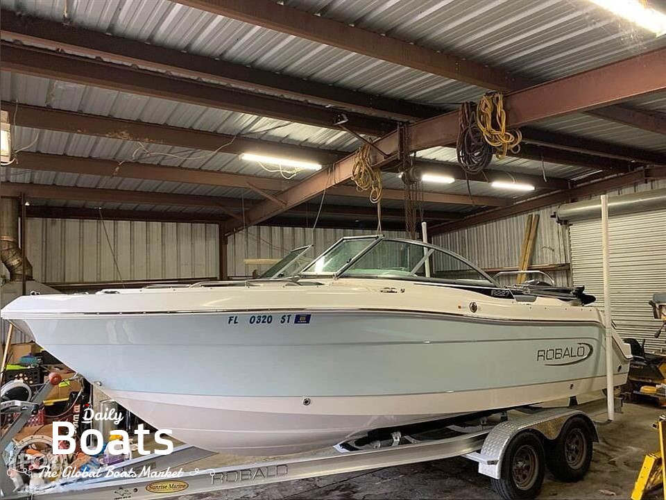 2020 Robalo R227 for sale. View price, photos and Buy 2020 Robalo R227 ...