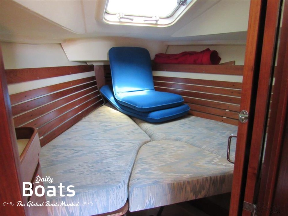 1988 Pearson 31-2 Sloop for sale. View price, photos and Buy 1988 ...