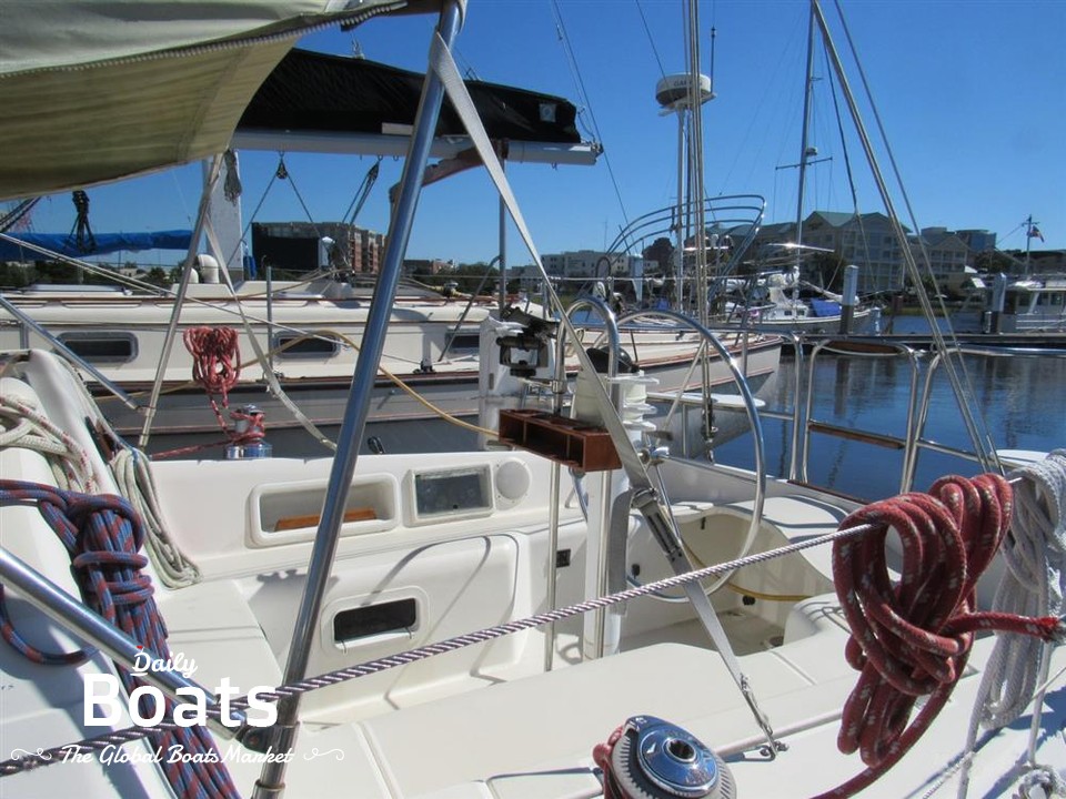 1988 Pearson 31-2 Sloop for sale. View price, photos and Buy 1988 ...