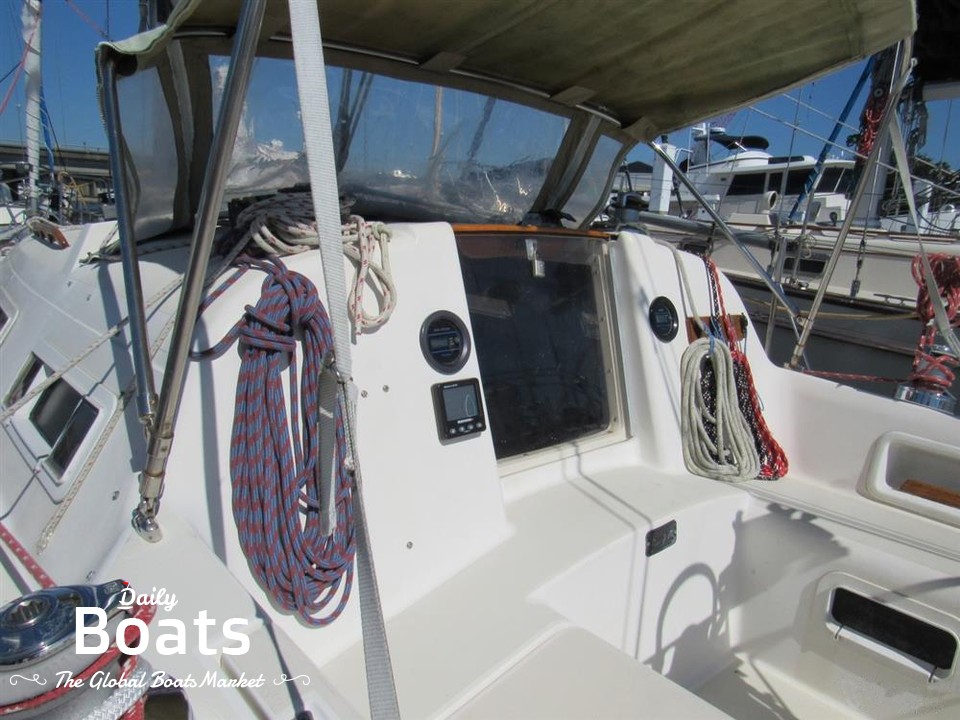 1988 Pearson 31-2 Sloop for sale. View price, photos and Buy 1988 ...