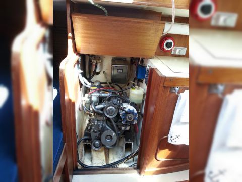 1985 Lippincott 30 for sale. View price, photos and Buy 1985 Lippincott ...
