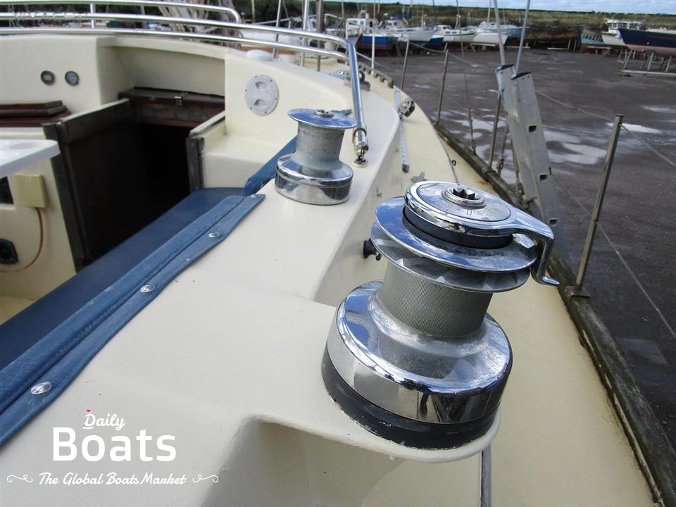 1988 Sea Trader 41 for sale. View price, photos and Buy 1988 Sea Trader ...